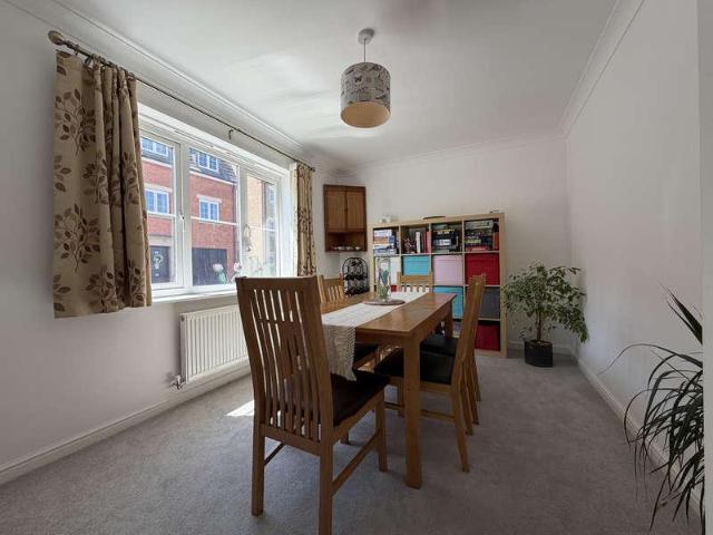 5 bed property for sale