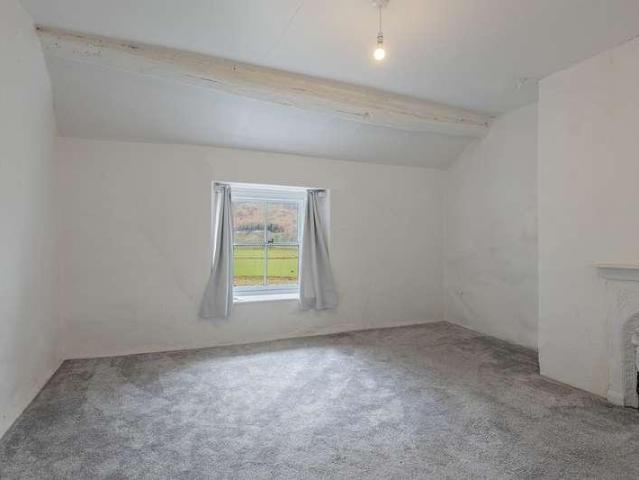 5 bed property for sale