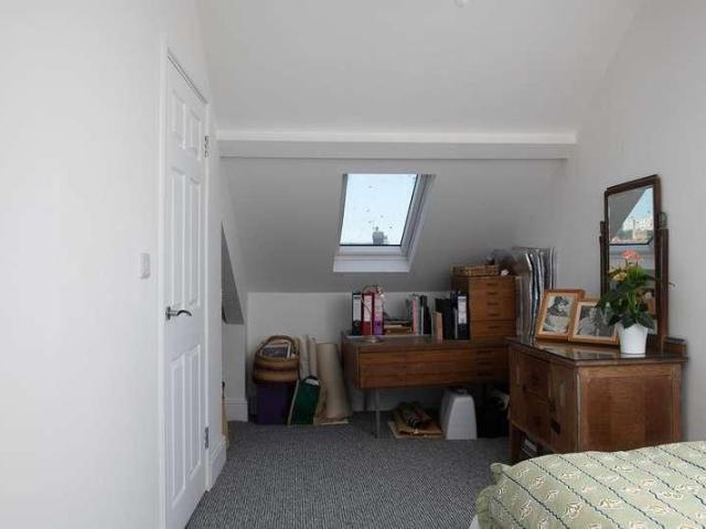 5 bed property for sale