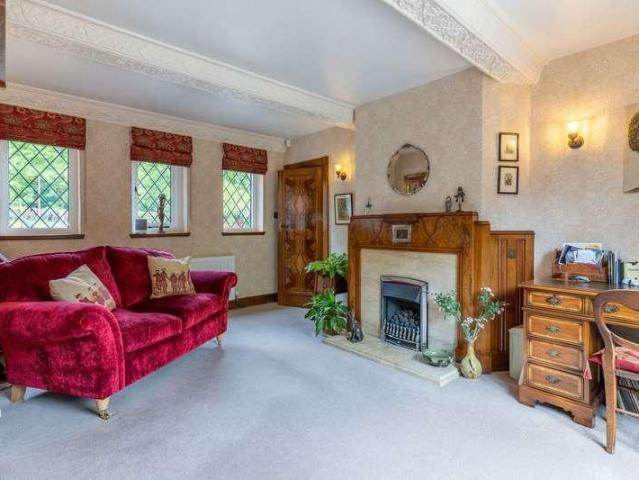 5 bed property for sale