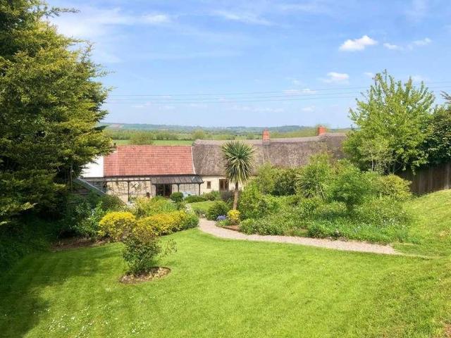5 bed property for sale