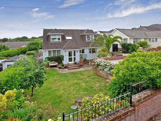 5 bed property for sale