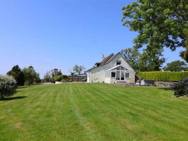 5 bed property for sale