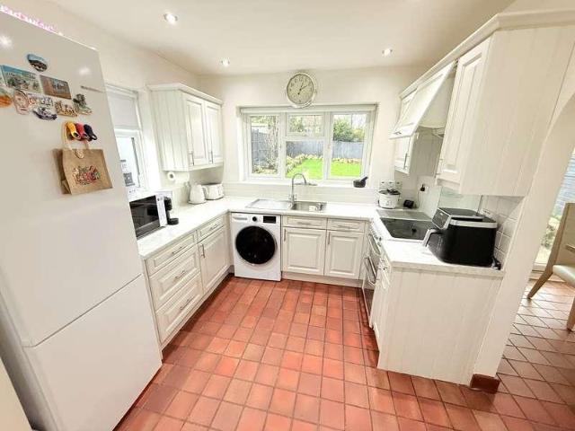 5 bed property for sale