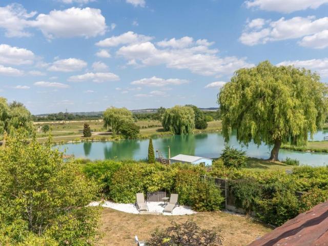 5 bed property for sale