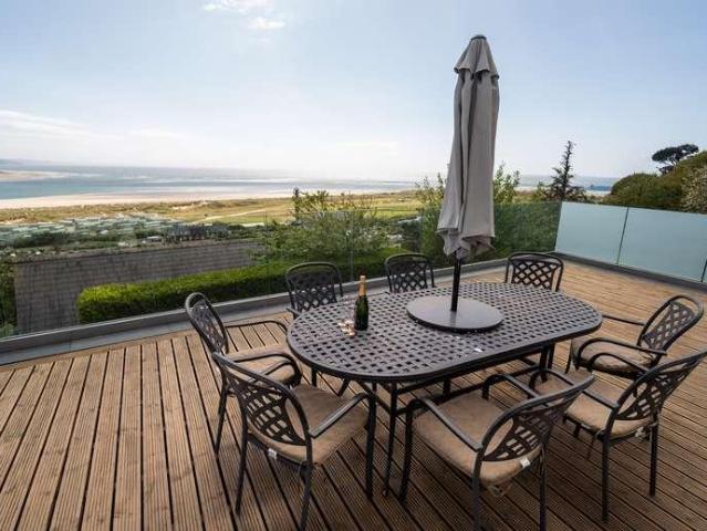 5 bed property for sale