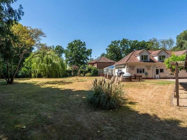 5 bed property for sale