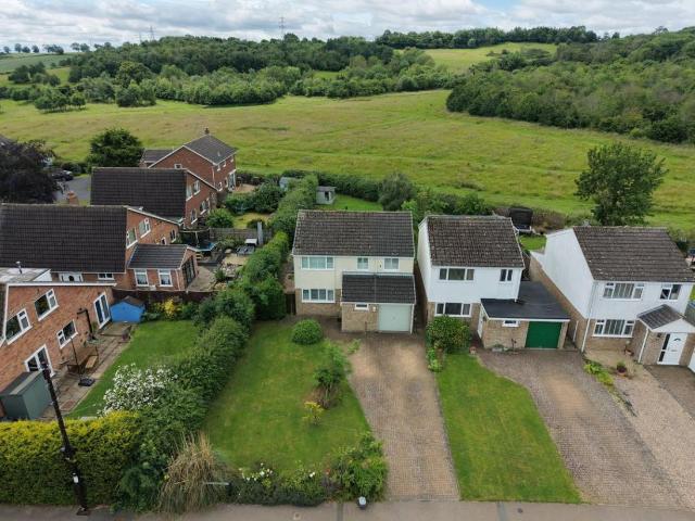 5 bed property for sale