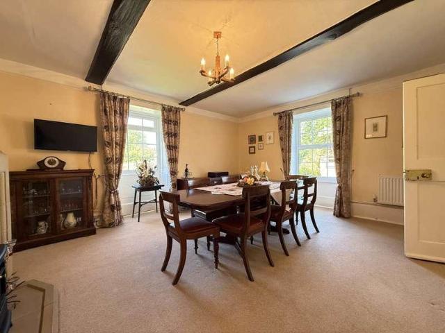 5 bed property for sale
