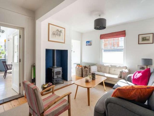 5 bed property for sale