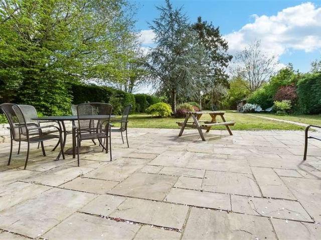 5 bed property for sale