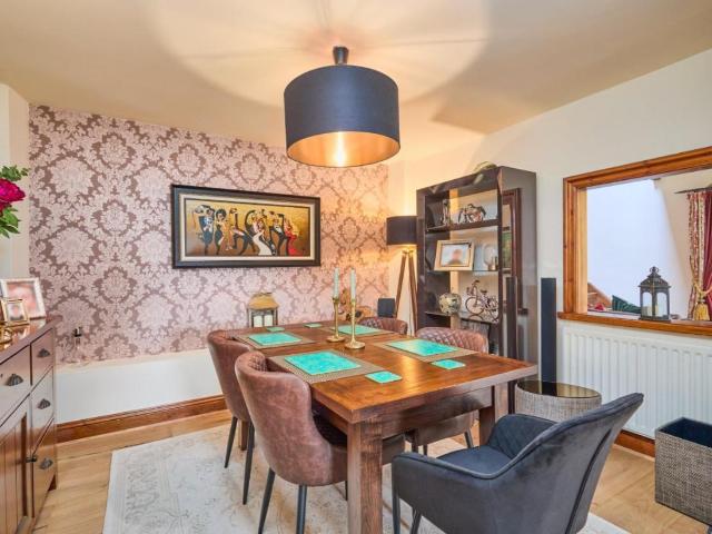 5 bed property for sale