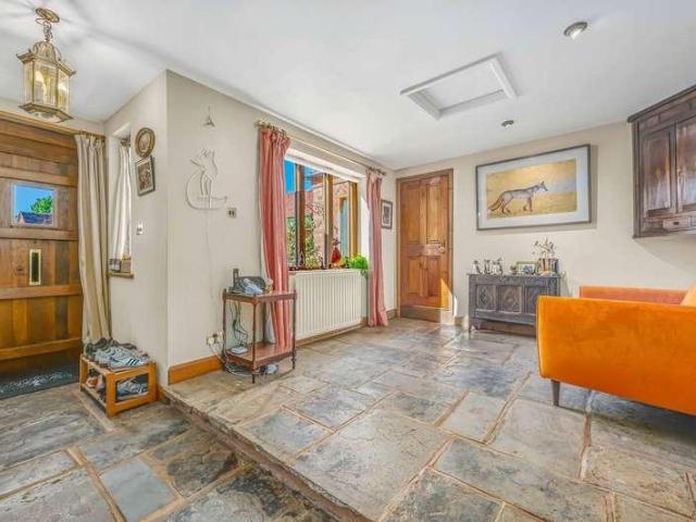 5 bed property for sale
