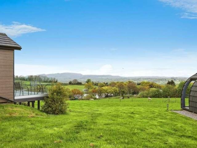 5 bed property for sale
