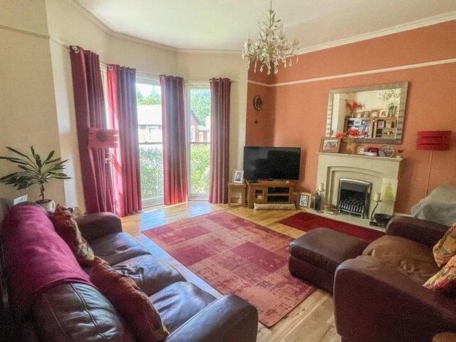 5 bed property for sale