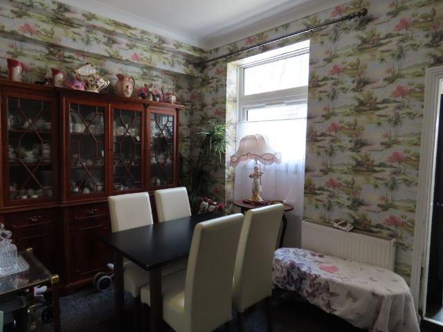 5 bed property for sale