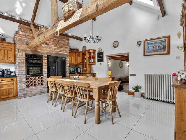 5 bed property for sale