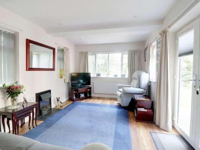5 bed property for sale