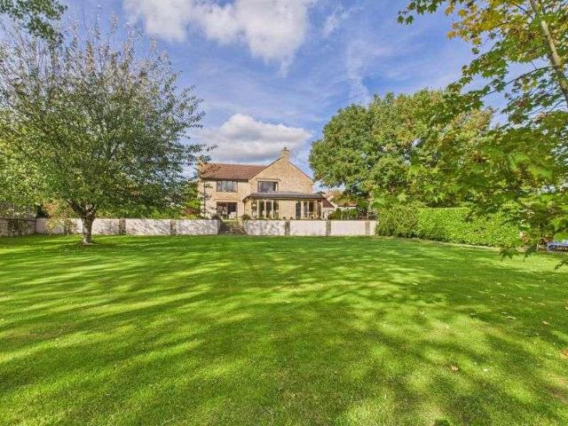 5 bed property for sale