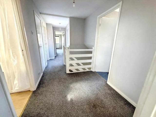 5 bed property for sale