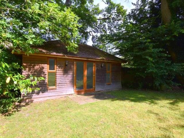 5 bed property for sale