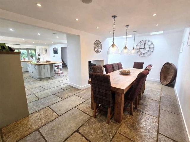 5 bed property for sale