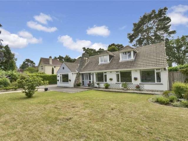 5 bed property for sale