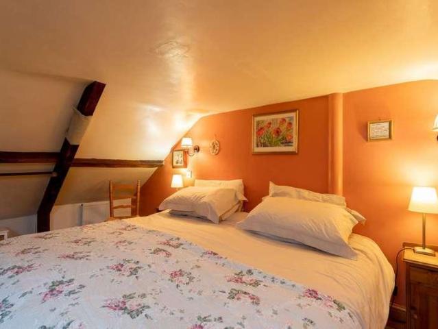 5 bed property for sale