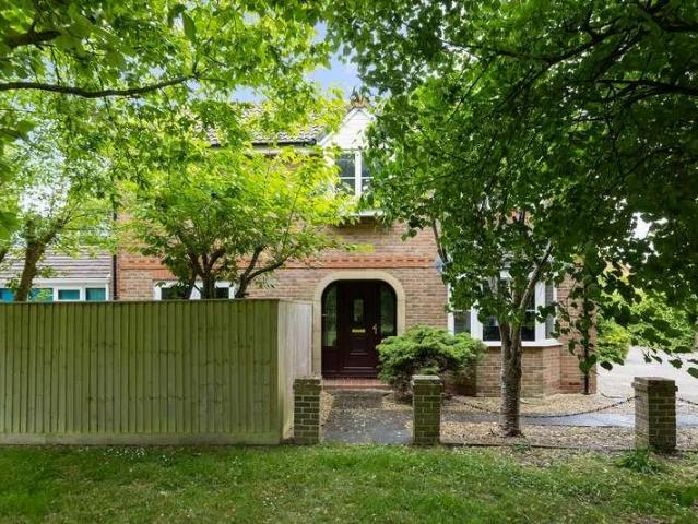 5 bed property for sale