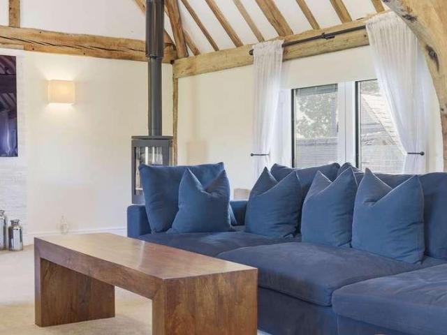 5 bed property for sale