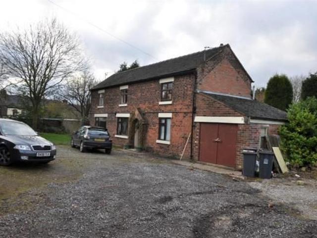5 bed roomed detached student house