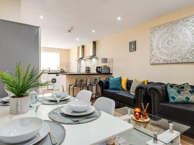 5 Bed Semi Detached House, Breckfield Rd N, L5