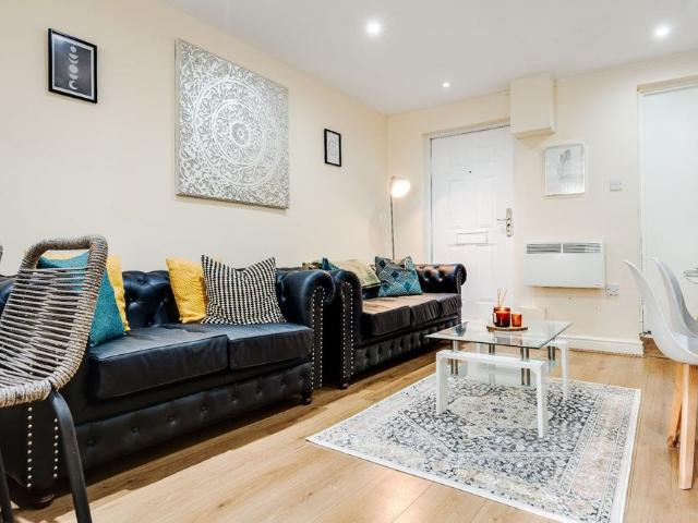 5 Bed Semi Detached House, Breckfield Rd N, L5