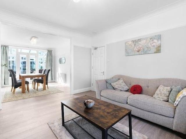 5 Bed Semi Detached House, College Avenue, HA3