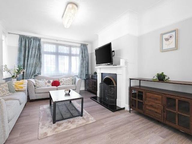 5 Bed Semi Detached House, College Avenue, HA3