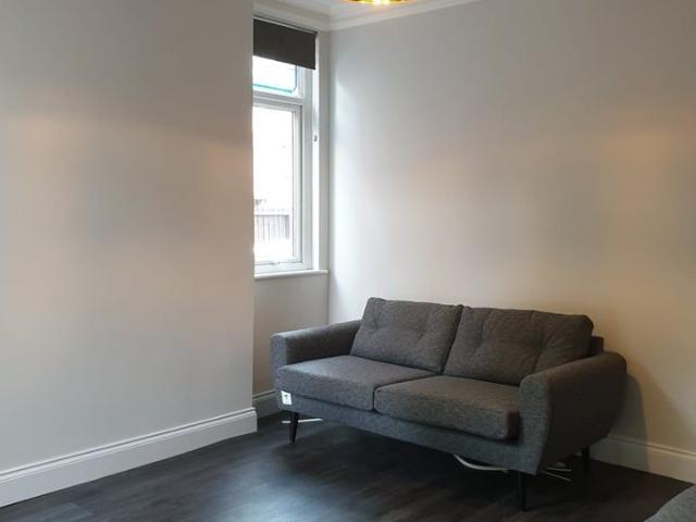 5 Bed Semi Detached House, Radcliffe Road, NG2