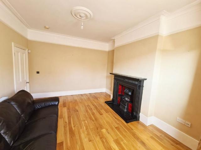 5 Bed Semi Detached House, Salisbury Road, HA1