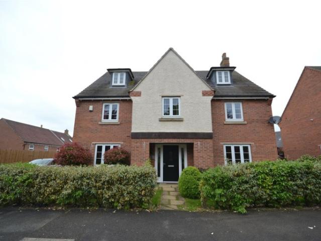 5 BED Semi detached house To rent