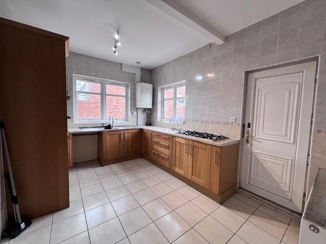 5 bed semi detached house to rent in Tamworth Road, Long Eaton, NG10 3LU