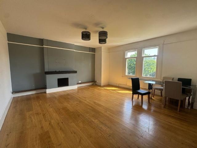 5 Bed Semi Detached House, Trewsbury Road, SE26
