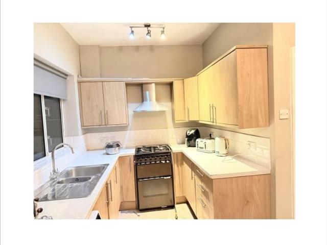 5 Bed Semi Detached House, Wilbraham Road, M21