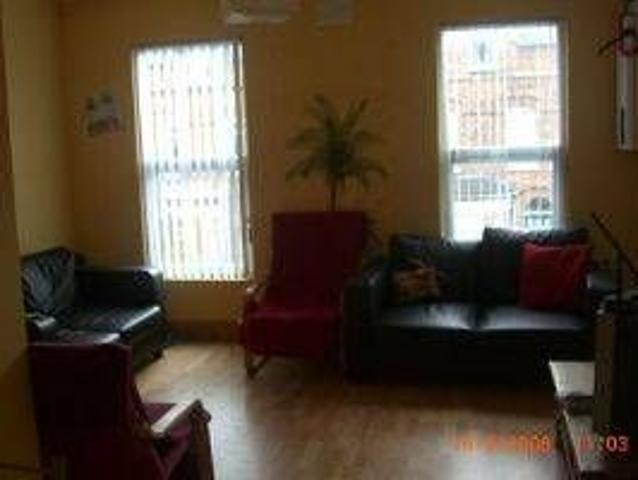 5 Bed Student House in Belfast Stranmillis