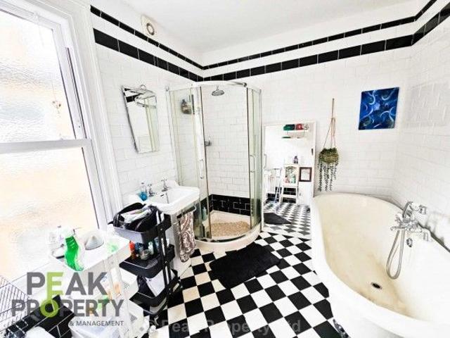 5 Bed Student House Share, Gordon Road, Southend On Sea