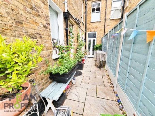 5 Bed Student House Share, Gordon Road, Southend On Sea