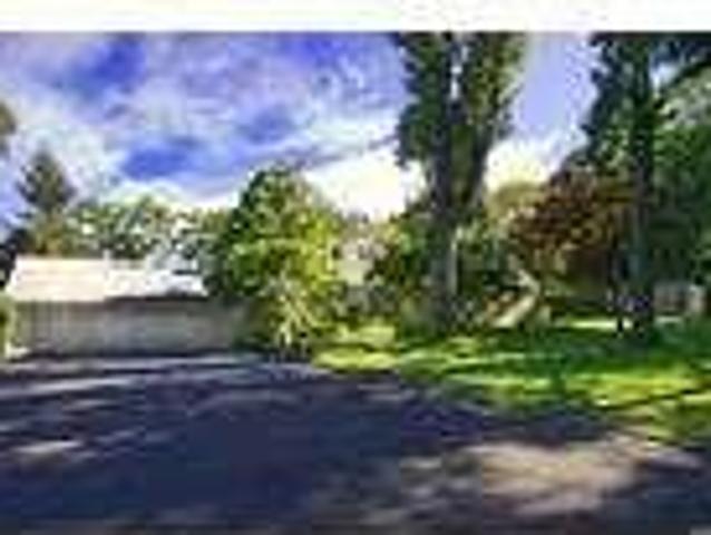5 Bedroom 3 Bath In Roslyn Harbor New York 11576