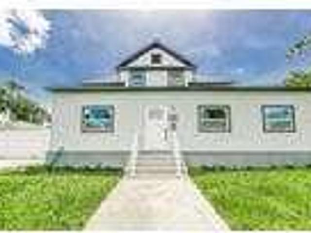 5 Bedroom 3 Bath In Saint Petersburg Florida 33712