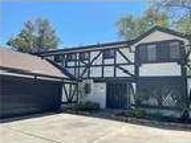 5 Bedroom 3 Bath In Woodland Hills California 91367