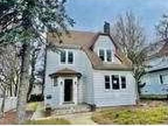 5 Bedroom 2 Bath In Great Neck NY 11023