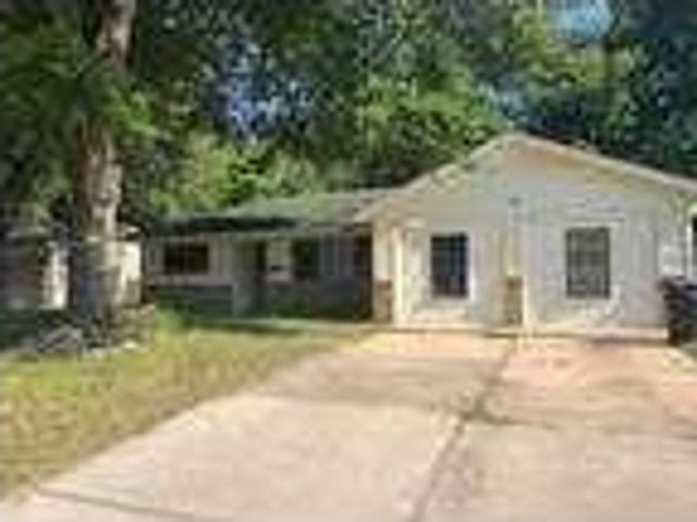5 Bedroom 2 Bath In Houston Texas 77045