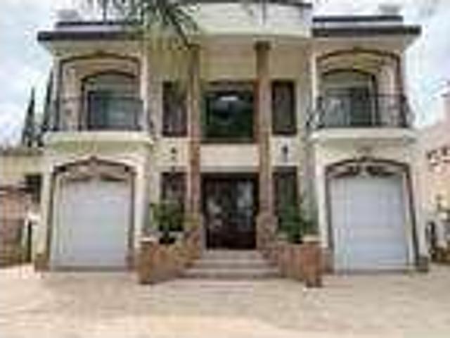5 Bedroom 7 Bath In Tarzana CA 91356